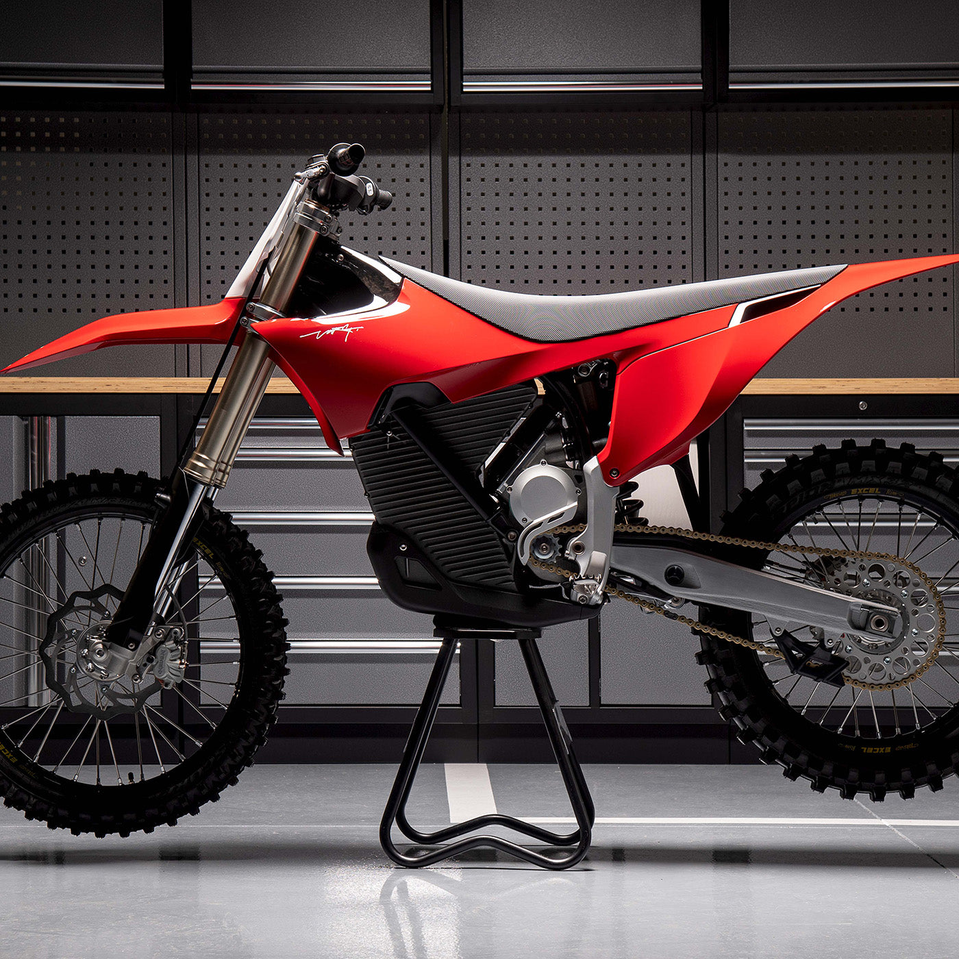 Stark VARG Electric Dirt Bike - Alpha 80hp – Empire Motorcycles